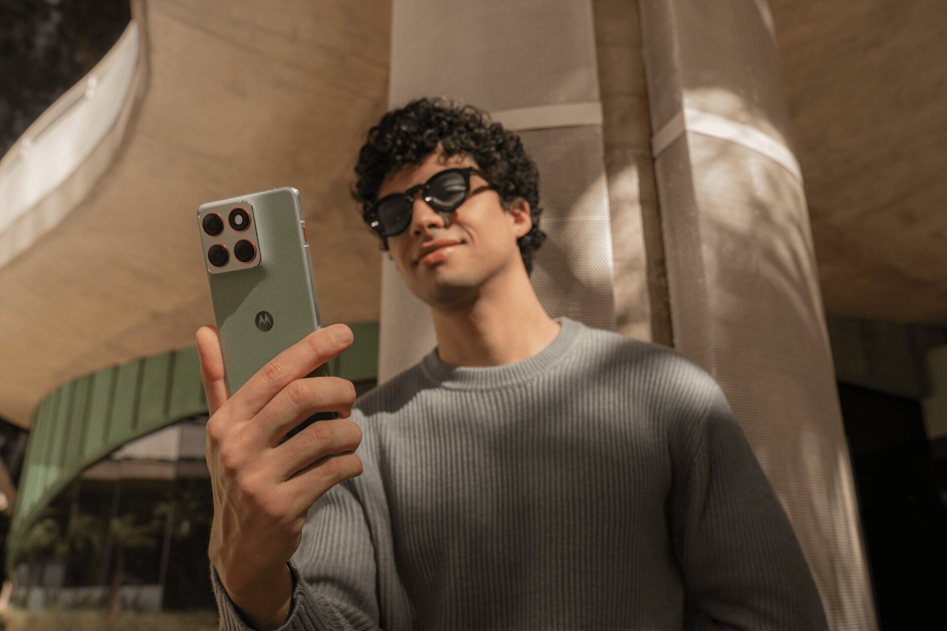 Motorola edge 70 llega a México con diseño